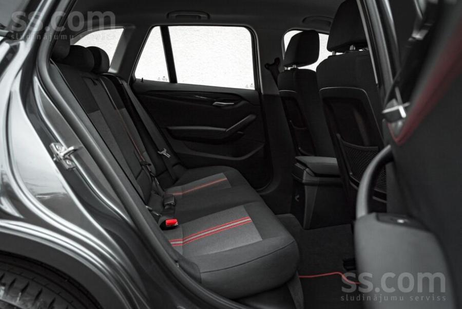 Pelēks BMW X1 2014 Rīga, ar dzinēja tilpumu 2.00 L un nobraukumu 260 tūkst. km par 8950 €, foto 12 vietnē AUTOMOTO.COM.LV