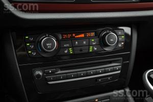 Pelēks BMW X1 2014 Rīga, ar dzinēja tilpumu 2.00 L un nobraukumu 260 tūkst. km par 8950 €, foto 24 vietnē AUTOMOTO.COM.LV