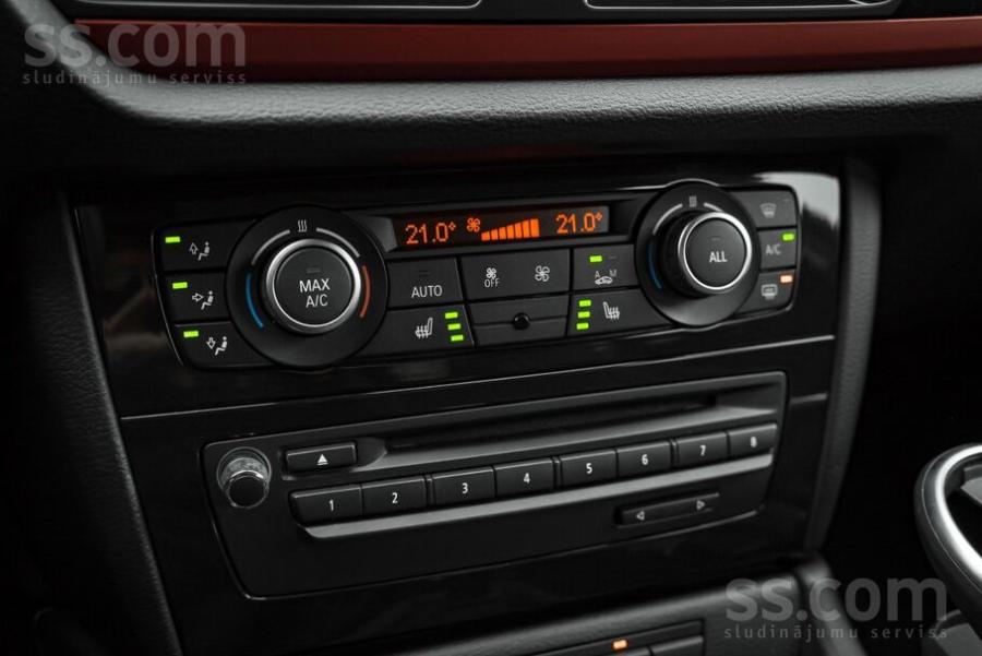 Pelēks BMW X1 2014 Rīga, ar dzinēja tilpumu 2.00 L un nobraukumu 260 tūkst. km par 8950 €, foto 24 vietnē AUTOMOTO.COM.LV