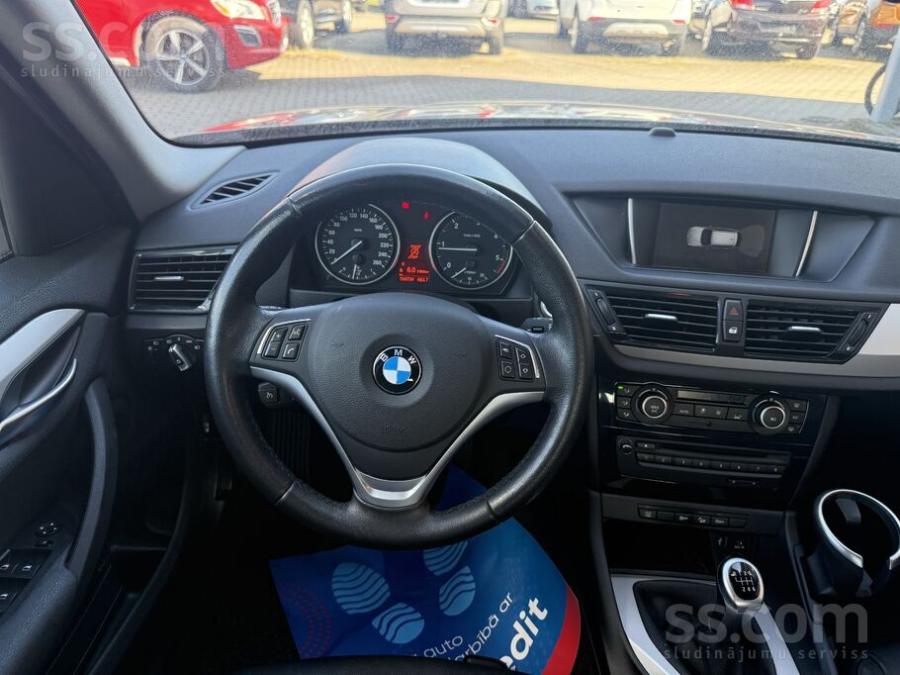 Grey BMW X1 2015 in Talsi, with an engine capacity of 2.00 L and mileage of 166 thousand km for 10740 €, photo 11 on AUTOMOTO.COM.LV