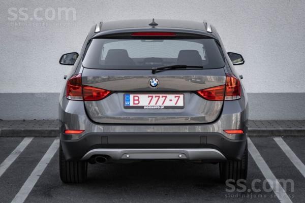 Grey BMW X1 2015 in Riga, with an engine capacity of 2.00 L and mileage of 120 thousand km for 11150 €, photo 5 on AUTOMOTO.COM.LV