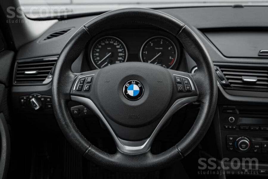 Pelēks BMW X1 2015 Rīga, ar dzinēja tilpumu 2.00 L un nobraukumu 120 tūkst. km par 11150 €, foto 17 vietnē AUTOMOTO.COM.LV