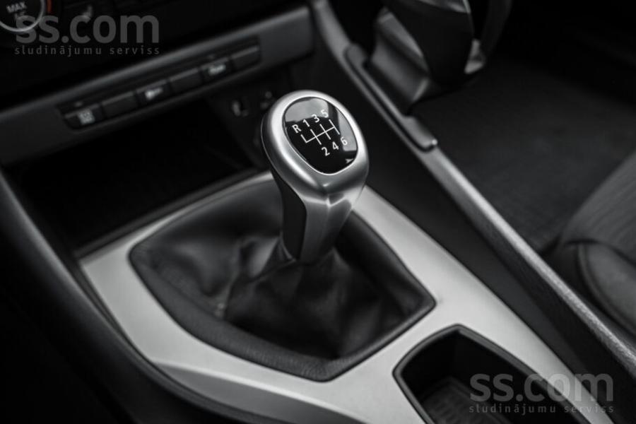 Pelēks BMW X1 2015 Rīga, ar dzinēja tilpumu 2.00 L un nobraukumu 120 tūkst. km par 11150 €, foto 20 vietnē AUTOMOTO.COM.LV