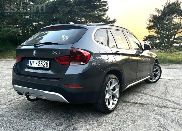 Pelēks BMW X1 2015 Saldus, ar dzinēja tilpumu 2.00 L un nobraukumu 306 tūkst. km par 8200 €, foto 2 vietnē AUTOMOTO.COM.LV
