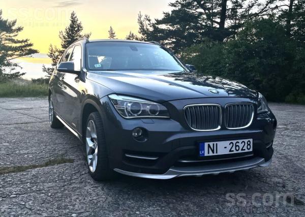 Pelēks BMW X1 2015 Saldus, ar dzinēja tilpumu 2.00 L un nobraukumu 306 tūkst. km par 8200 €, foto 4 vietnē AUTOMOTO.COM.LV