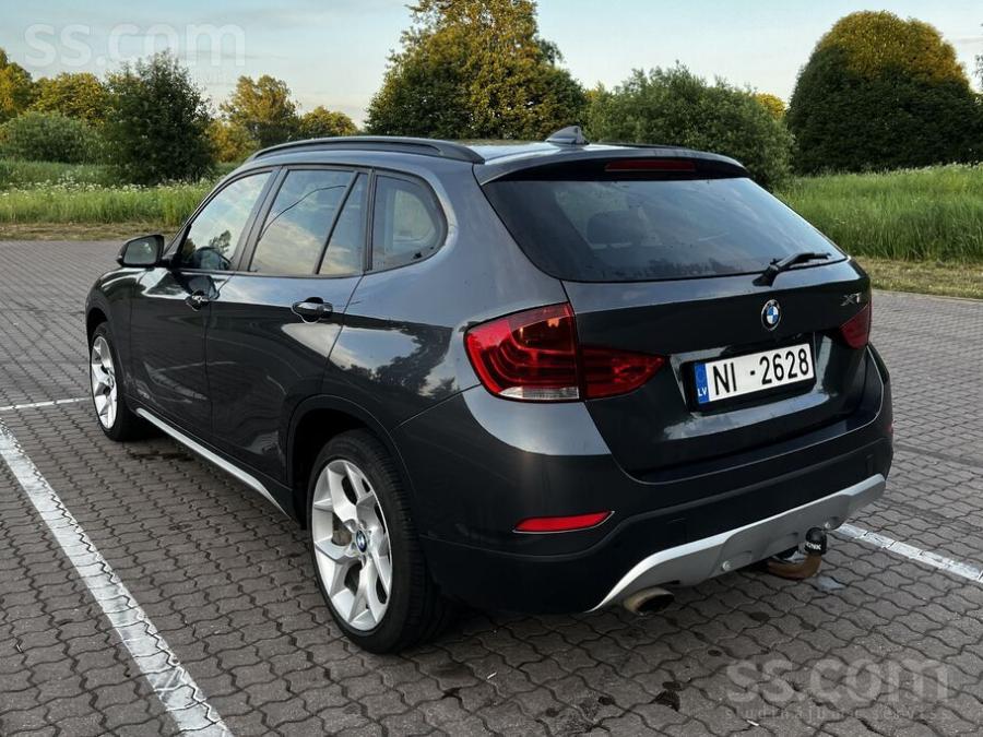 Pelēks BMW X1 2015 Saldus, ar dzinēja tilpumu 2.00 L un nobraukumu 306 tūkst. km par 8200 €, foto 7 vietnē AUTOMOTO.COM.LV
