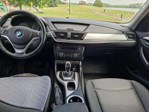Pelēks BMW X1 2015 Alīta, ar dzinēja tilpumu 2.00 L un nobraukumu 145 tūkst. km par 7000 €, foto 7 vietnē AUTOMOTO.COM.LV