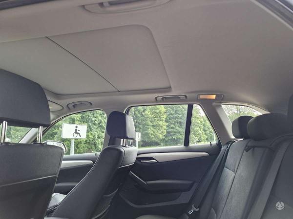 BMW X1 2015 in Alytus on AUTOMOTO.COM.LV Grey BMW X1 2015 in Alytus, with an engine capacity of 2.00 L and mileage of 145 thousand km for 7000 €, photo 9 on AUTOMOTO.COM.LV