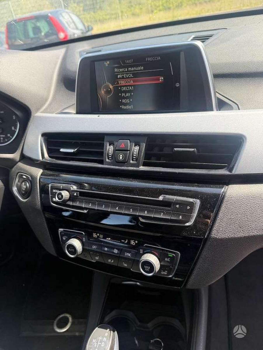 Grey BMW X1 2015 in Siauliai, with an engine capacity of 2.00 L and mileage of 290 thousand km for 9200 €, photo 29 on AUTOMOTO.COM.LV