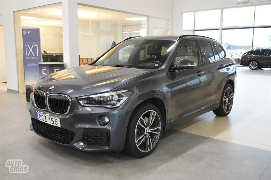 Grey BMW X1 2016 in Kaunas, with an engine capacity of 0.00 L and mileage of 63 thousand km for 28548 €, photo 1 on AUTOMOTO.COM.LV