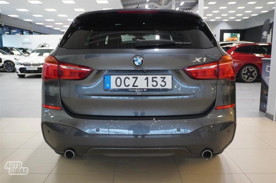 Grey BMW X1 2016 in Kaunas, with an engine capacity of 0.00 L and mileage of 63 thousand km for 28548 €, photo 6 on AUTOMOTO.COM.LV