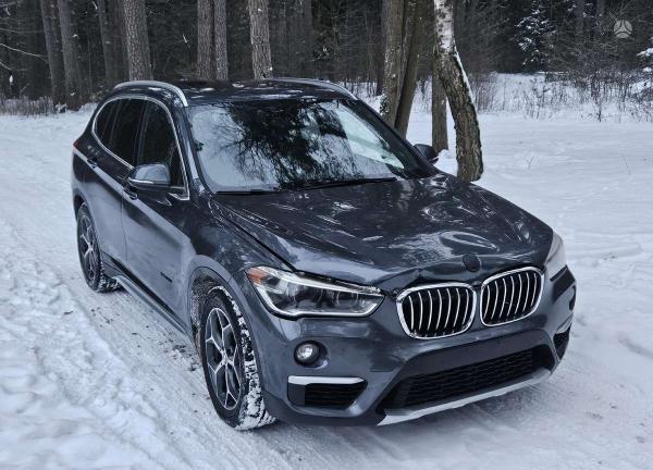Grey BMW X1 2016 in Prienai, with an engine capacity of 2.00 L and mileage of 145 thousand km for 12500 €, photo 3 on AUTOMOTO.COM.LV