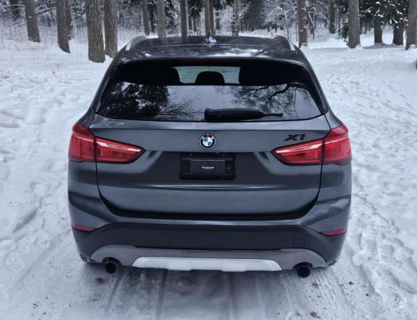 Grey BMW X1 2016 in Prienai, with an engine capacity of 2.00 L and mileage of 145 thousand km for 12500 €, photo 7 on AUTOMOTO.COM.LV