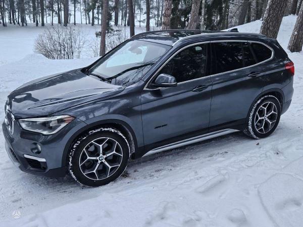 Grey BMW X1 2016 in Prienai, with an engine capacity of 2.00 L and mileage of 145 thousand km for 12500 €, photo 10 on AUTOMOTO.COM.LV