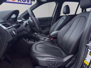 Grey BMW X1 2016 in Kaunas, with an engine capacity of 2.00 L and mileage of 128 thousand km for 12999 €, photo 15 on AUTOMOTO.COM.LV