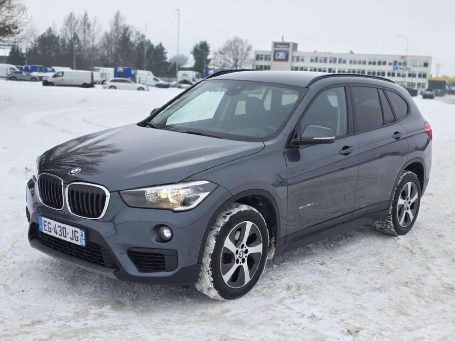 Grey BMW X1 2016 in Taurage, with an engine capacity of 2.00 L and mileage of 207 thousand km for 10800 €, photo 4 on AUTOMOTO.COM.LV