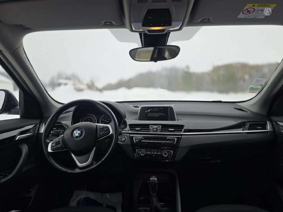 Grey BMW X1 2016 in Taurage, with an engine capacity of 2.00 L and mileage of 207 thousand km for 10800 €, photo 12 on AUTOMOTO.COM.LV