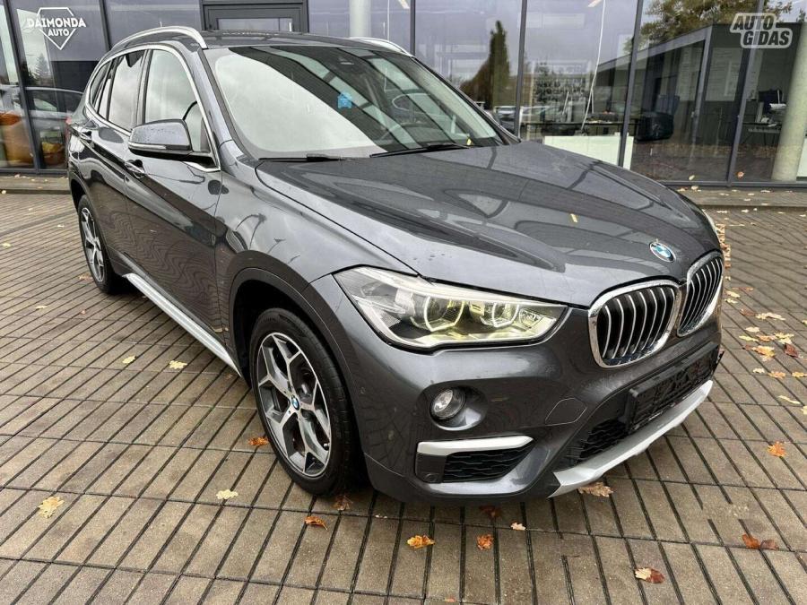 Grey BMW X1 2016 in Kaunas, with an engine capacity of 2.00 L and mileage of 219 thousand km for 12500 €, photo 2 on AUTOMOTO.COM.LV