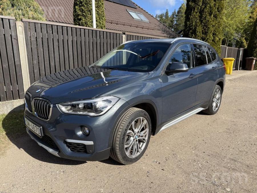 Pelēks BMW X1 2016 Ogre, ar dzinēja tilpumu 2.00 L un nobraukumu 273 tūkst. km par 13450 €, foto 4 vietnē AUTOMOTO.COM.LV