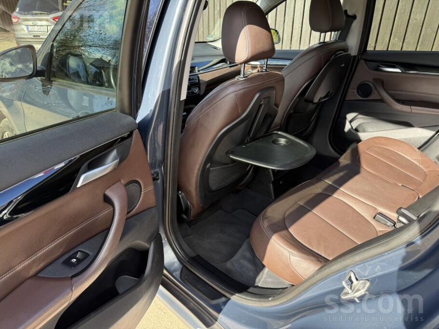 Pelēks BMW X1 2016 Ogre, ar dzinēja tilpumu 2.00 L un nobraukumu 273 tūkst. km par 13450 €, foto 27 vietnē AUTOMOTO.COM.LV