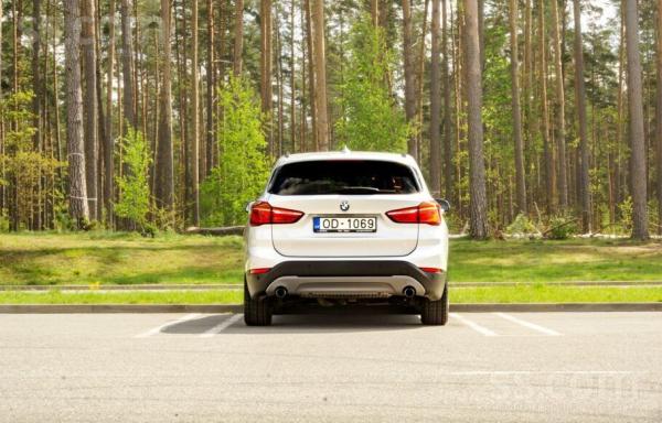 Pelēks BMW X1 2016 Rīga, ar dzinēja tilpumu 2.00 L un nobraukumu 249 tūkst. km par 13990 €, foto 7 vietnē AUTOMOTO.COM.LV