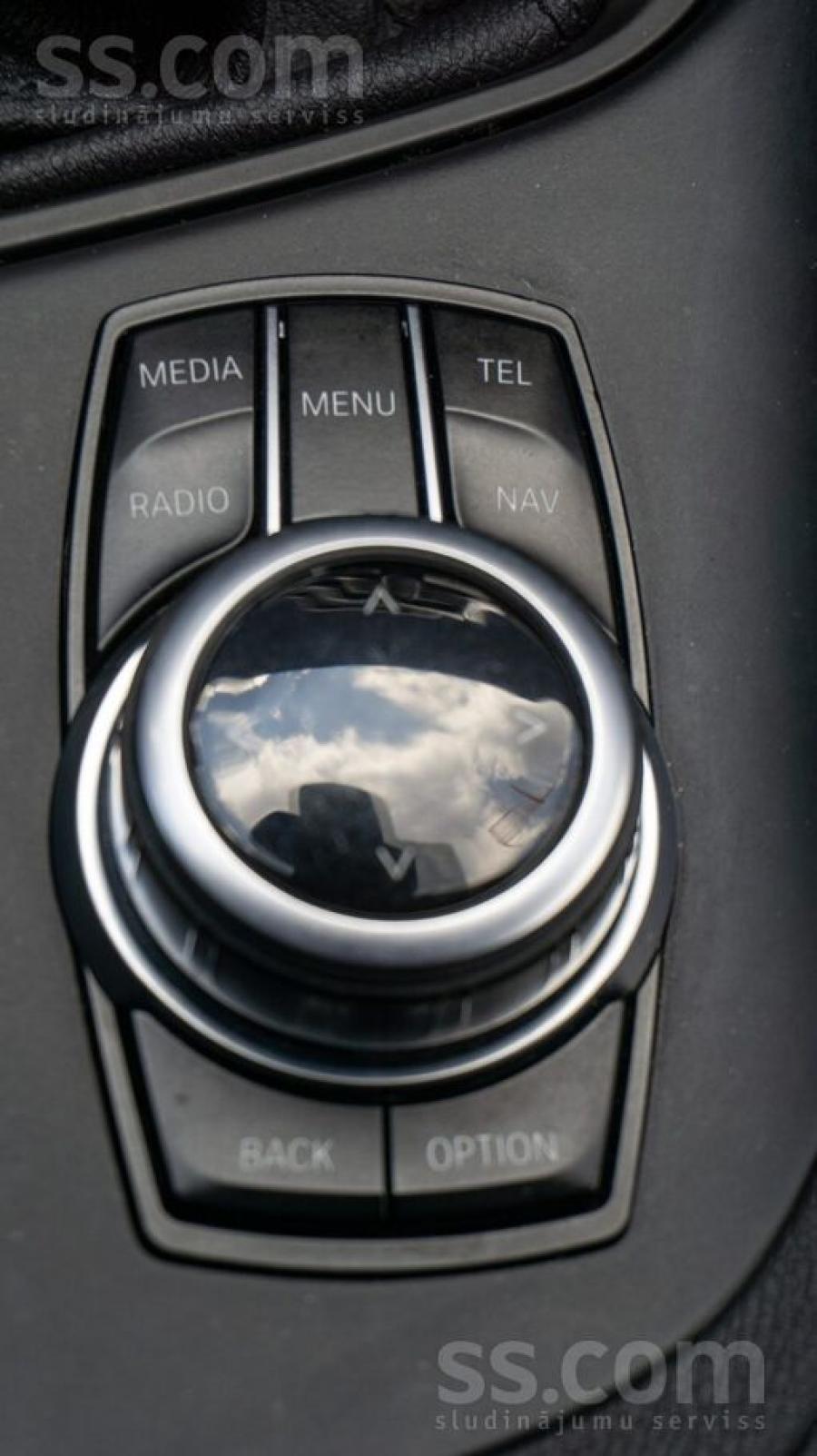 Grey BMW X1 2016 in Riga, with an engine capacity of 2.00 L and mileage of 249 thousand km for 13990 €, photo 17 on AUTOMOTO.COM.LV