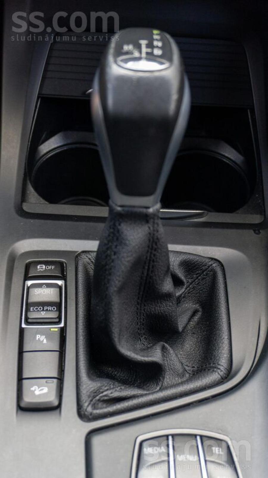 Grey BMW X1 2016 in Riga, with an engine capacity of 2.00 L and mileage of 249 thousand km for 13990 €, photo 19 on AUTOMOTO.COM.LV