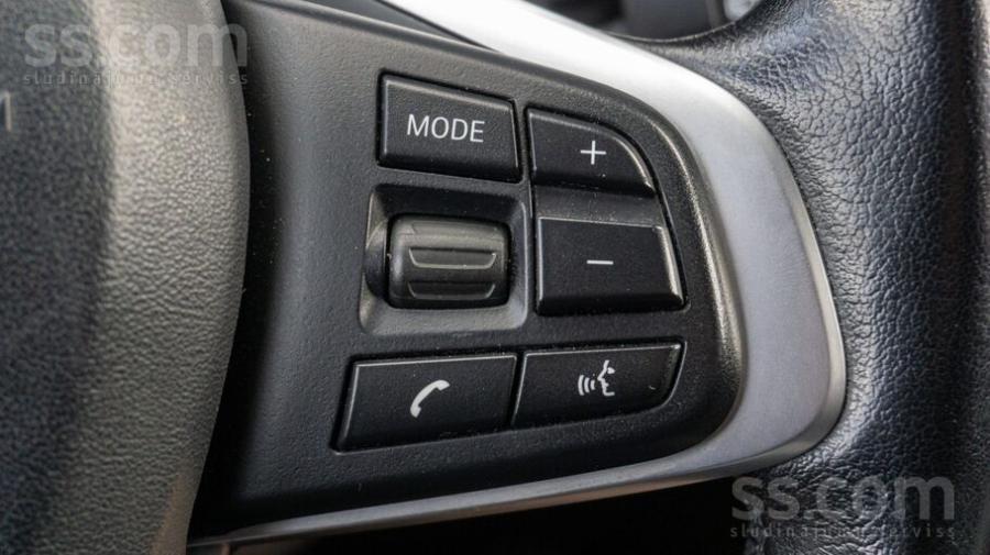 Grey BMW X1 2016 in Riga, with an engine capacity of 2.00 L and mileage of 249 thousand km for 13990 €, photo 23 on AUTOMOTO.COM.LV