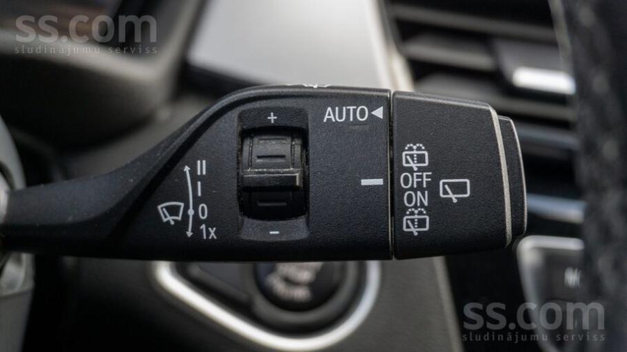 Grey BMW X1 2016 in Riga, with an engine capacity of 2.00 L and mileage of 249 thousand km for 13990 €, photo 25 on AUTOMOTO.COM.LV