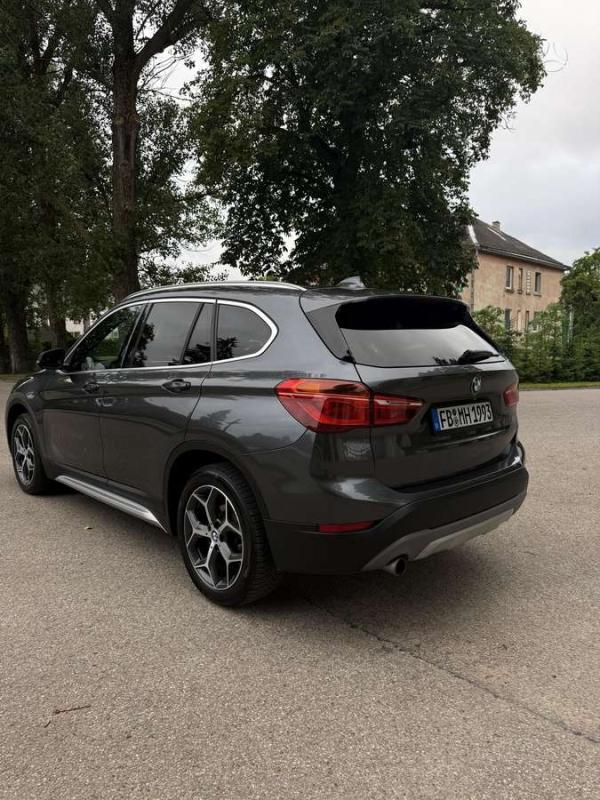 Grey BMW X1 2016 in Marijampole, with an engine capacity of 2.00 L and mileage of 274 thousand km for 13000 €, photo 5 on AUTOMOTO.COM.LV
