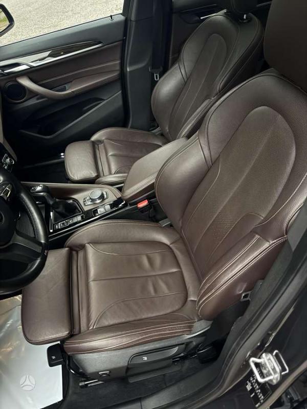 Grey BMW X1 2016 in Marijampole, with an engine capacity of 2.00 L and mileage of 274 thousand km for 13000 €, photo 8 on AUTOMOTO.COM.LV