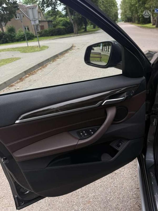 Grey BMW X1 2016 in Marijampole, with an engine capacity of 2.00 L and mileage of 274 thousand km for 13000 €, photo 10 on AUTOMOTO.COM.LV