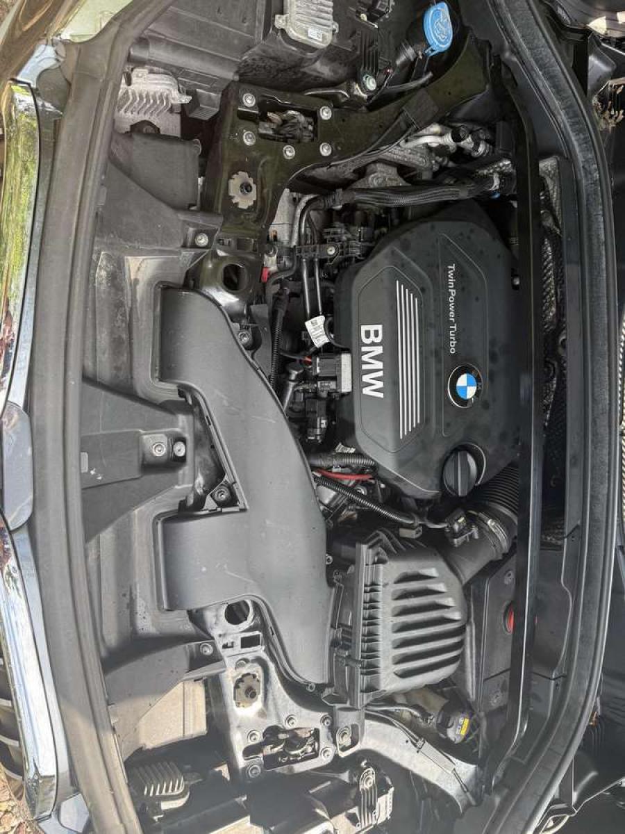 Pelēks BMW X1 2016 Marijampole, ar dzinēja tilpumu 2.00 L un nobraukumu 274 tūkst. km par 13000 €, foto 16 vietnē AUTOMOTO.COM.LV