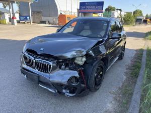 Grey BMW X1 2016 in Siauliai, with an engine capacity of 2.00 L and mileage of 249 thousand km for 6400 €, photo 3 on AUTOMOTO.COM.LV