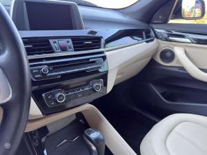 Grey BMW X1 2016 in Siauliai, with an engine capacity of 2.00 L and mileage of 249 thousand km for 6400 €, photo 12 on AUTOMOTO.COM.LV