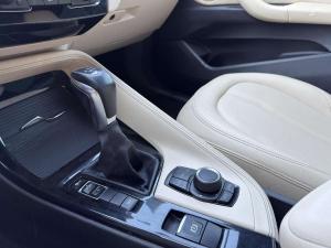 Grey BMW X1 2016 in Siauliai, with an engine capacity of 2.00 L and mileage of 249 thousand km for 6400 €, photo 13 on AUTOMOTO.COM.LV
