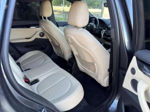 Grey BMW X1 2016 in Siauliai, with an engine capacity of 2.00 L and mileage of 249 thousand km for 6400 €, photo 18 on AUTOMOTO.COM.LV