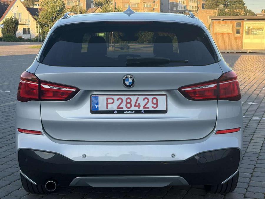 Grey BMW X1 2016 in Raseiniai, with an engine capacity of 2.00 L and mileage of 296 thousand km for 12999 €, photo 9 on AUTOMOTO.COM.LV