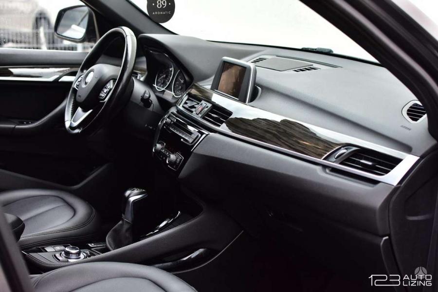 Grey BMW X1 2016 in Kretinga, with an engine capacity of 2.00 L and mileage of 241 thousand km for 10500 €, photo 3 on AUTOMOTO.COM.LV
