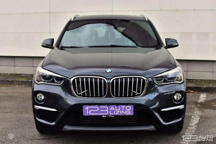 Grey BMW X1 2016 in Kretinga, with an engine capacity of 2.00 L and mileage of 241 thousand km for 10500 €, photo 4 on AUTOMOTO.COM.LV