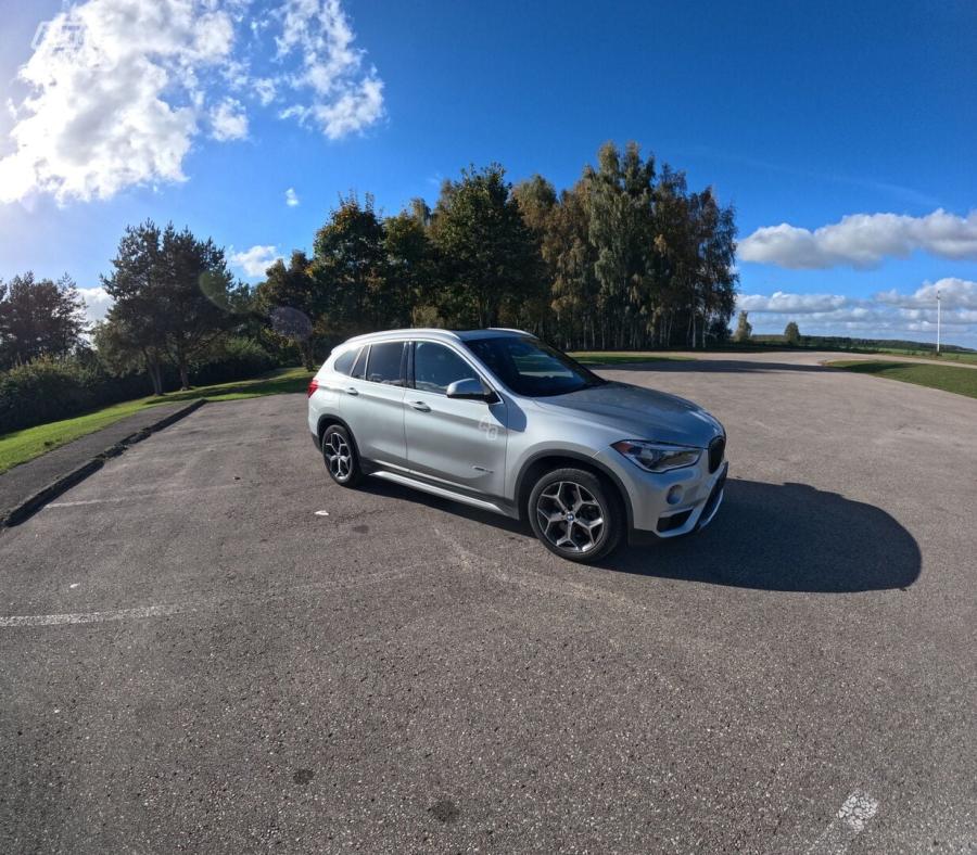 Grey BMW X1 2016 in Ukmerge, with an engine capacity of 2.00 L and mileage of 142 thousand km for 16499 €, photo 9 on AUTOMOTO.COM.LV