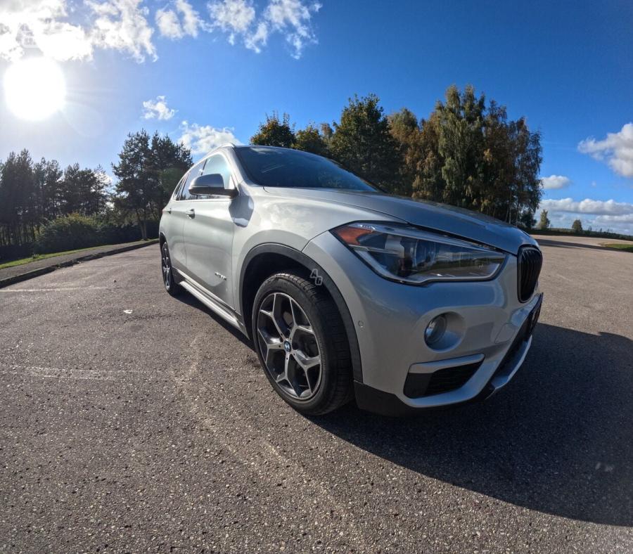 Grey BMW X1 2016 in Ukmerge, with an engine capacity of 2.00 L and mileage of 142 thousand km for 16499 €, photo 13 on AUTOMOTO.COM.LV