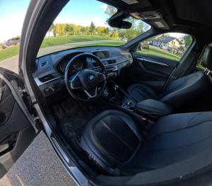 Grey BMW X1 2016 in Ukmerge, with an engine capacity of 2.00 L and mileage of 142 thousand km for 16499 €, photo 15 on AUTOMOTO.COM.LV