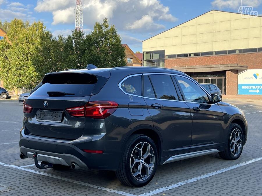 Grey BMW X1 2016 in Trakai, with an engine capacity of 2.00 L and mileage of 268 thousand km for 12800 €, photo 4 on AUTOMOTO.COM.LV
