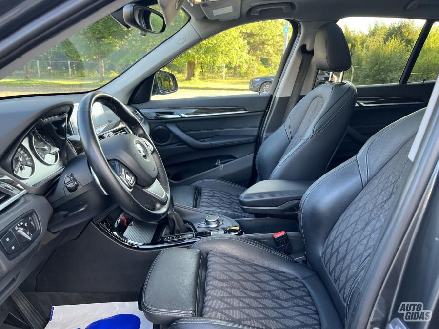 Grey BMW X1 2016 in Trakai, with an engine capacity of 2.00 L and mileage of 268 thousand km for 12800 €, photo 8 on AUTOMOTO.COM.LV
