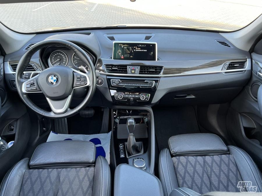 Grey BMW X1 2016 in Trakai, with an engine capacity of 2.00 L and mileage of 268 thousand km for 12800 €, photo 11 on AUTOMOTO.COM.LV