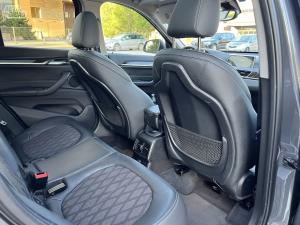 Grey BMW X1 2016 in Trakai, with an engine capacity of 2.00 L and mileage of 268 thousand km for 12800 €, photo 16 on AUTOMOTO.COM.LV