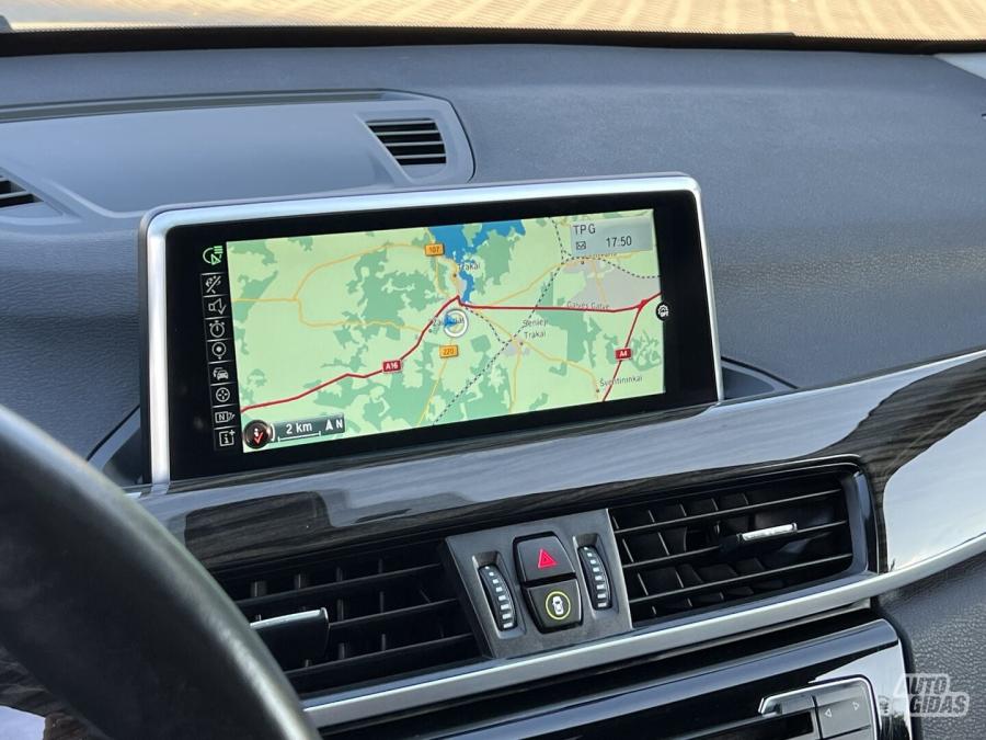 Grey BMW X1 2016 in Trakai, with an engine capacity of 2.00 L and mileage of 268 thousand km for 12800 €, photo 26 on AUTOMOTO.COM.LV
