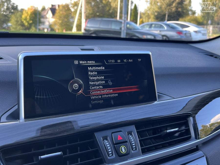 Grey BMW X1 2016 in Trakai, with an engine capacity of 2.00 L and mileage of 268 thousand km for 12800 €, photo 30 on AUTOMOTO.COM.LV