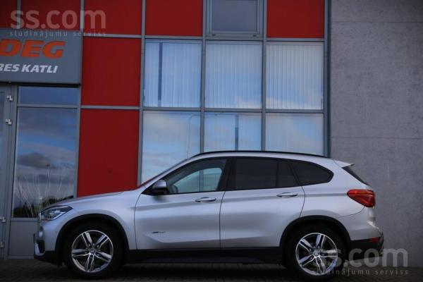 Pelēks BMW X1 2016 Rīga, ar dzinēja tilpumu 2.00 L un nobraukumu 296 tūkst. km par 11995 €, foto 3 vietnē AUTOMOTO.COM.LV